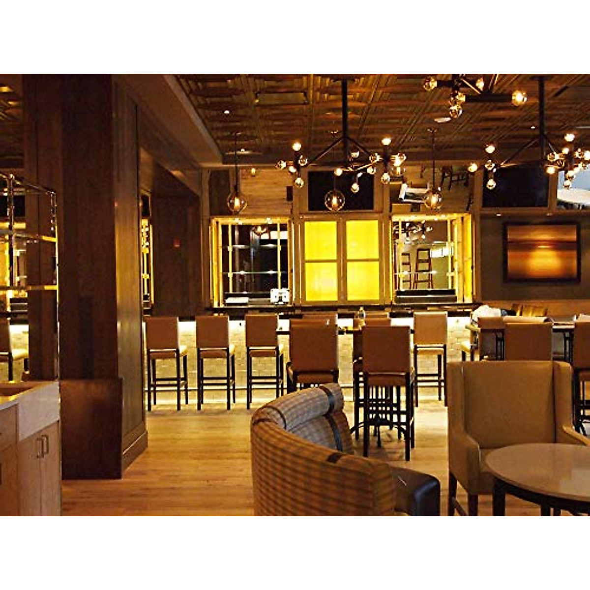 Schoolhouse-Faux Tin Ceiling Tile - Antique Brass 25-Pack