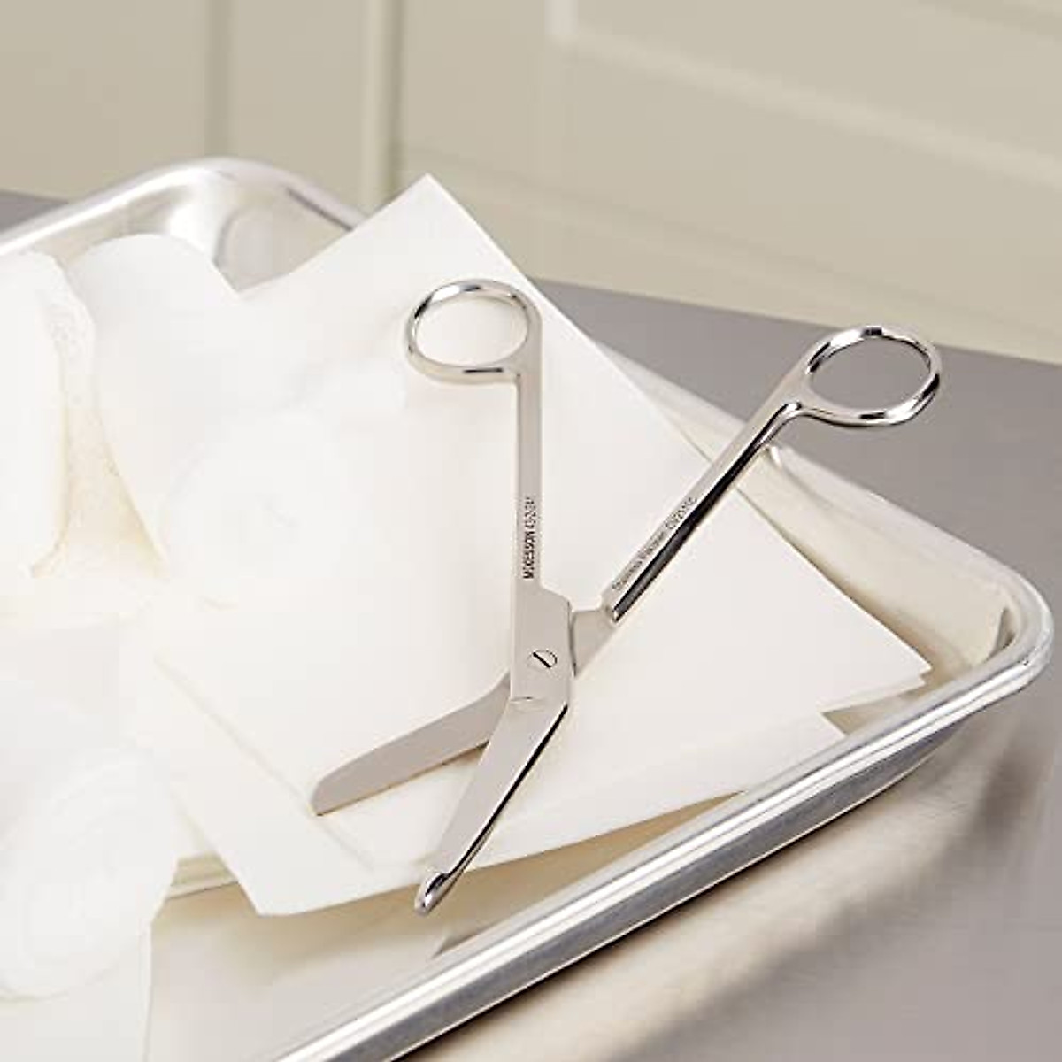 McKesson Lister Bandage Scissors - Sharp and Durable Stainless Steel Blades for Easy and Safe Wound Dressing Removal, 7 1/4 in, 1 Count