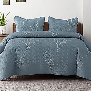 Exclusivo Mezcla Microfiber King Size Quilt Set for All Seasons, 3 Piece Flower Pattern Bedspreads Coverlet Set with 2 Shams, Lightweight and Soft Bedding Set, (104"x 96", Blue)