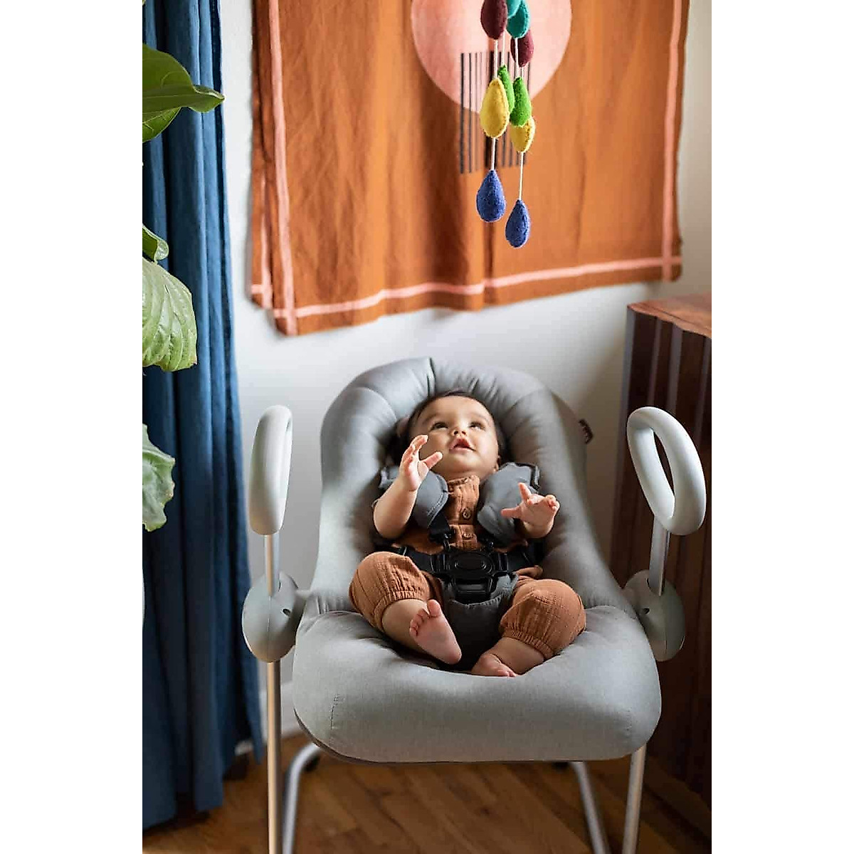 BEABA Up & Down Portable Baby Rocker, 4 Height Levels + 3 Reclining Positions with 1 Click, Couch and Table Height Rocker, Baby Seat, Baby Lounger, Baby Essentials, Baby Gear, Gray