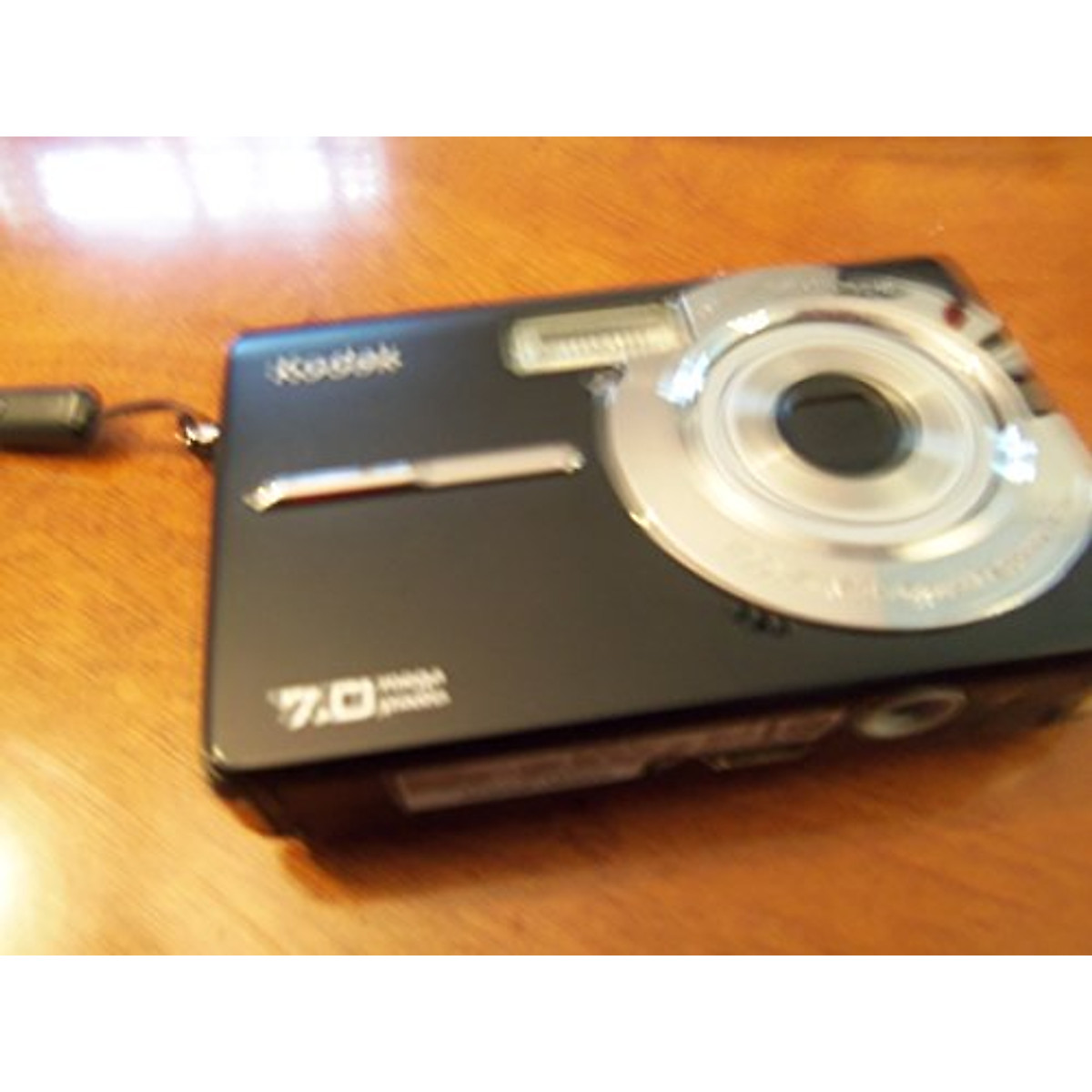 Kodak Easyshare M753 7 MP Digital Camera with 3xOptical Zoom (Black)