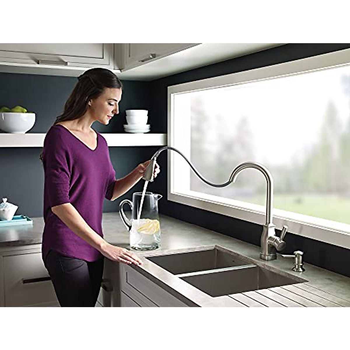 Moen Hensley Spot Resist Stainless Single-Handle Pull-Down Sprayer Kitchen Faucet Featuring Reflex, 87024MSRS