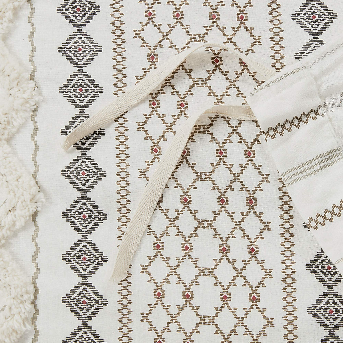 INK+IVY Imani 100% Cotton Duvet Mid Century Modern Design, All Season Comforter Cover Bedding Set, Matching Shams, King/Cal King, Ivory Chenille Tufted Accent 3 Piece