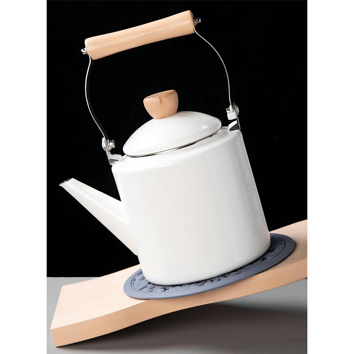 IFFMYJB Silicone Trivets Mats for Hot Pots & Pans & Dishes, Versatile Hot Pad for Kitchen, Multipurpose Heat Resistant Mat for Kitchen Counter, Durable & Flexible Round Silicone Pot Holder Set 3 Black