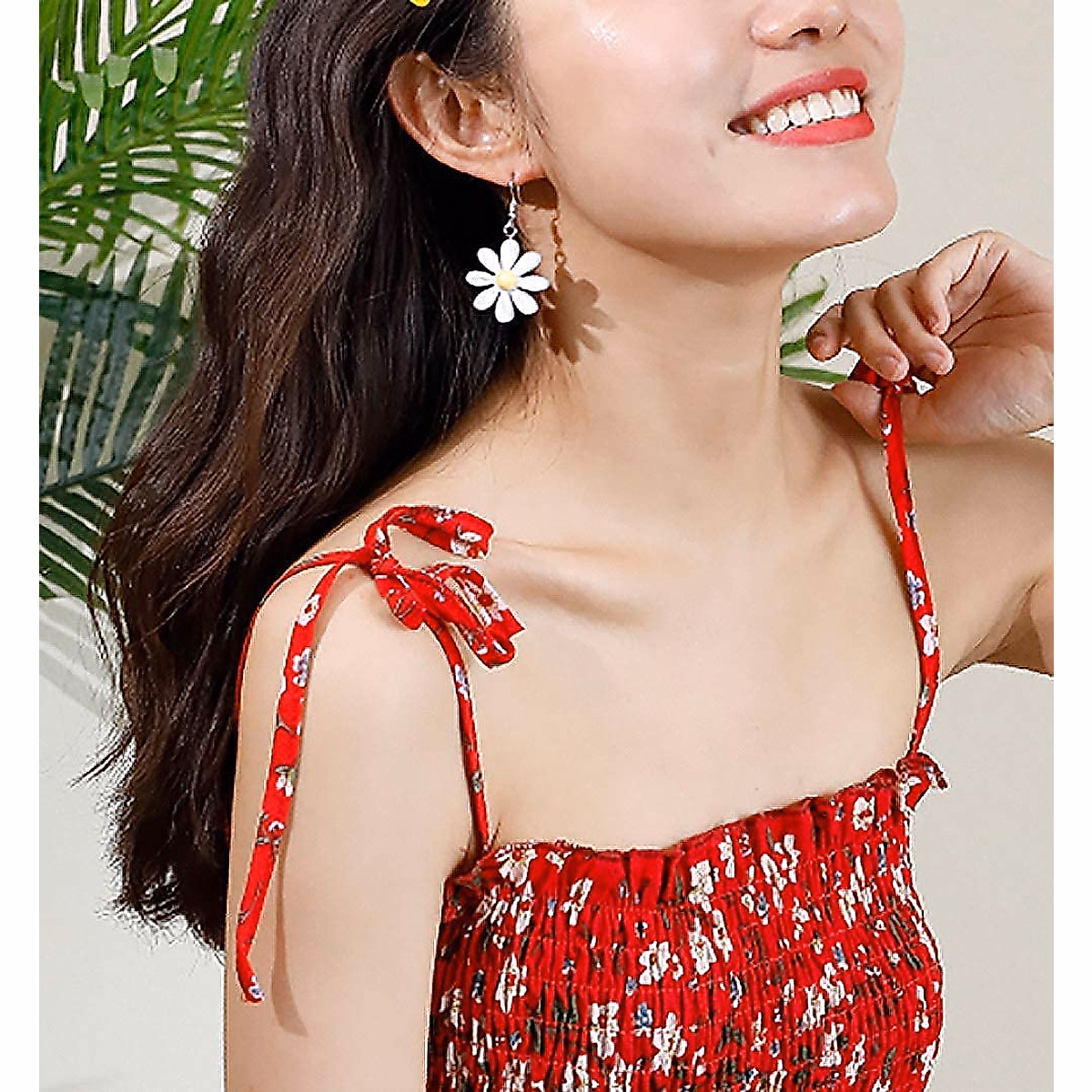 Daisy Earrings,Daisy Flower Earrings for Women,Acrylic Yellow Flower Daisy Dangle Earring Wild Lily Petals Hawaii Plant Earrings