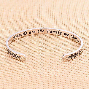 Friends are Family We Choose Bracelet - Friendship Bracelet Christmas Jewelry for Friend, Long Distance Friendship Gifts for Women Friend Female Her BFF Birthday, Mothers Day Present Gift for Friends