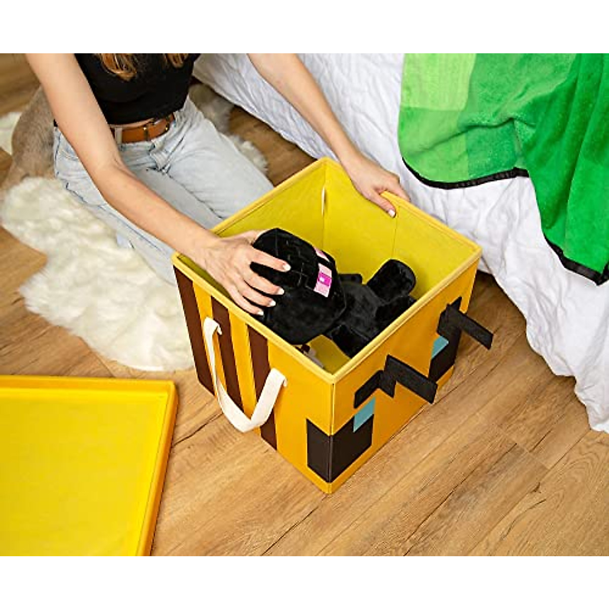 Minecraft Bee 15-Inch Storage Bin Chest With Lid | Foldable Fabric Basket Container, Cube Organizer With Handles, Cubby Closet Organizer | Video Game Gifts And Collectibles
