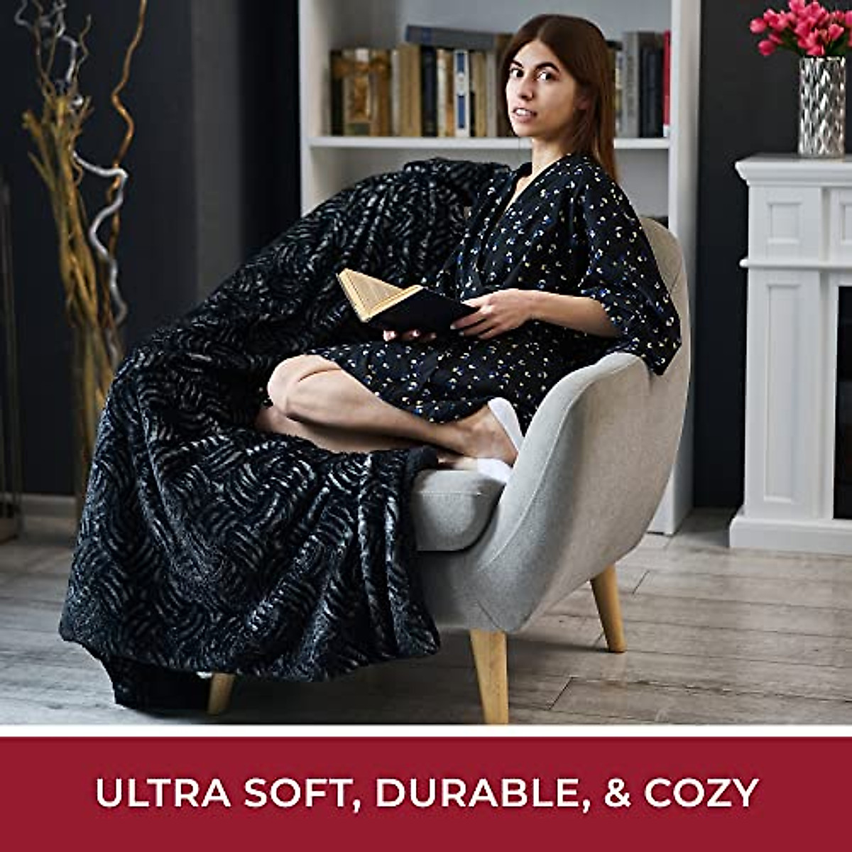 Mellanni Faux Fur Fuzzy Blankets - Soft Blankets and Throws - Shaggy Throw Plush Blanket - Dual-Sided Faux Fur & Sherpa - Shed-Resistant Couch Throw Blankets (1 Throw Blanket 60" x 80'' Black)