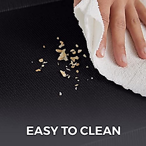 Home Genie Placemat Set of 4 Protect Surface Heat and Stain Resistant Dinner Mats, Wipeable Food Grade Place Mats, Woven Vinyl Plates for Kitchen, Dining Room Table Décor Accessories 18”x12” Black