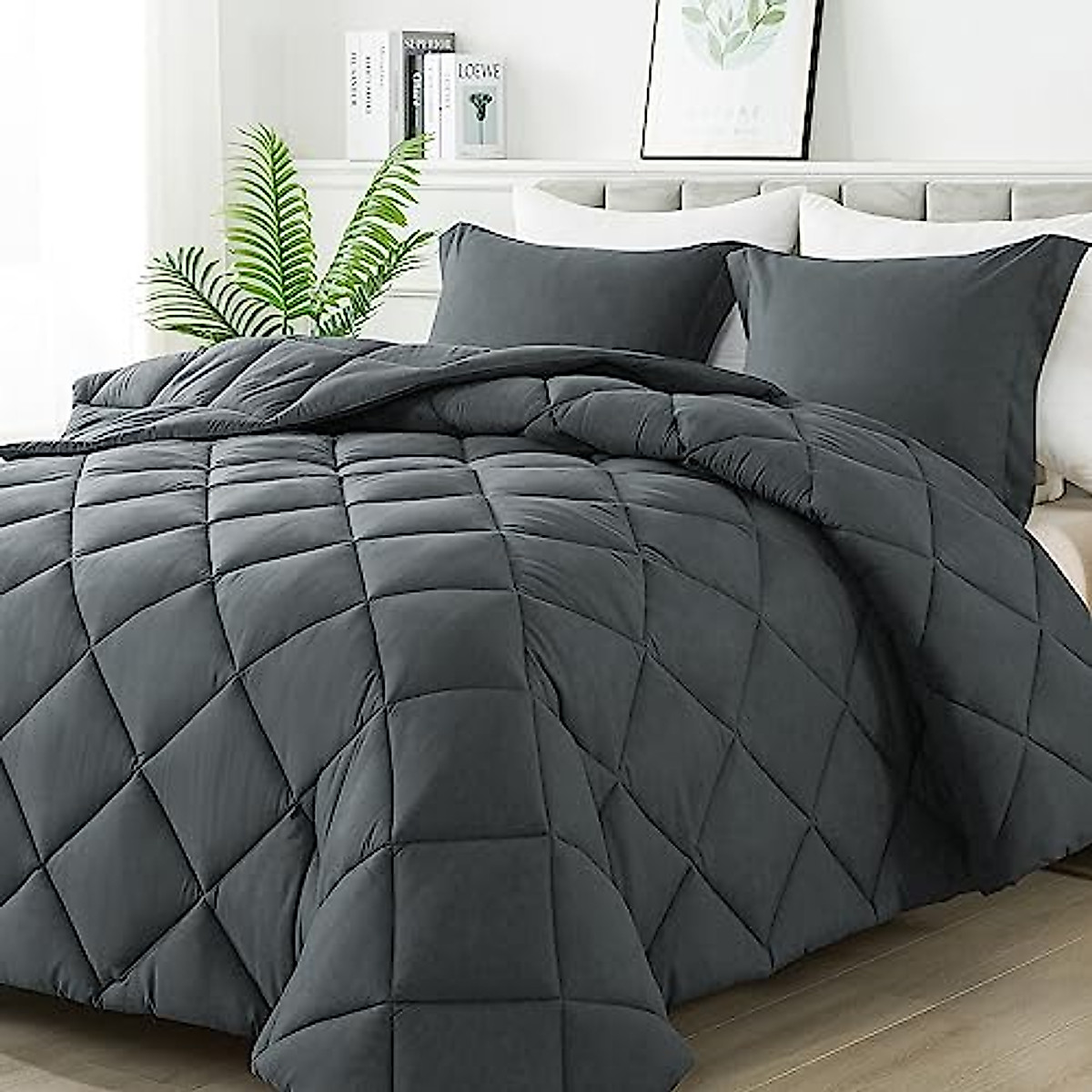 HYLEORY King Size Comforter Set with 2 Pillow Shams - Down Alternative Bed Comforters Bedding Sets for All Season - Lightweight - Machine Washable - Dark Grey