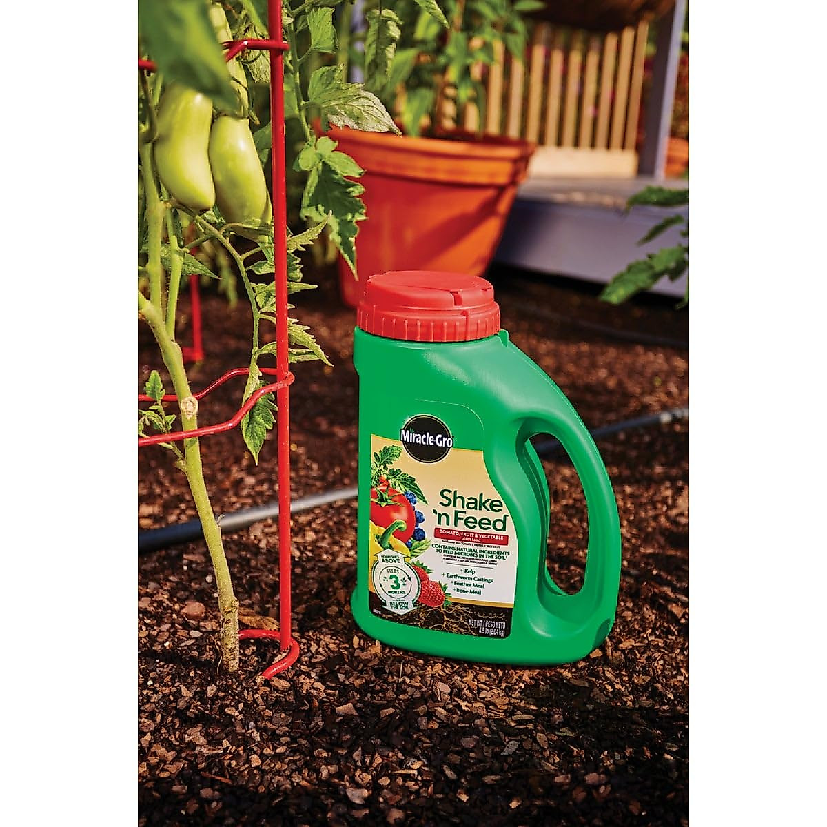 Miracle Gro 3002610 4.5 Lb Shake 'n Feed Tomato, Fruits & Vegetables 9-4-12