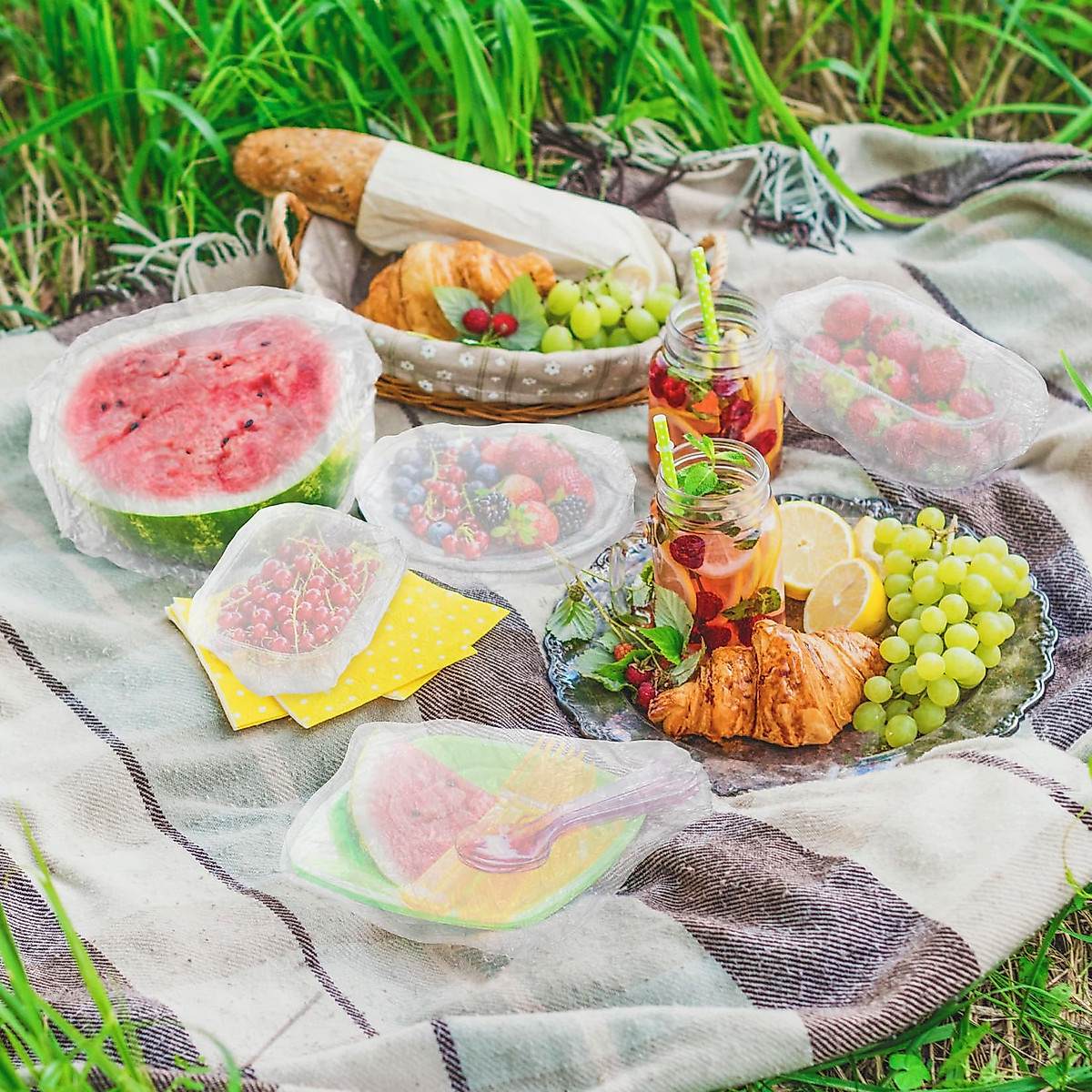 Sukh 100PCS Bowl Covers Reusable - Thickend&Sturdy Plastic Bowl Cover Elastic Food Covers Stretch Reusable Disposable Food Storage Fresh Keeping Bags Outdoor to Keep Dust Away Outdoor Party Supplies