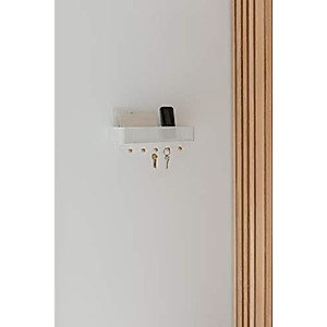 Umbra Estique Entryway Organizer, Great for Storing Keys, Small Accessories, Mail, Wallets and More, White Finish