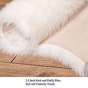 Dikoaina Classic Soft Faux Sheepskin Fur Rug White Fluffy Area Rug Shag Rug Carpets for Bedroom Living Room