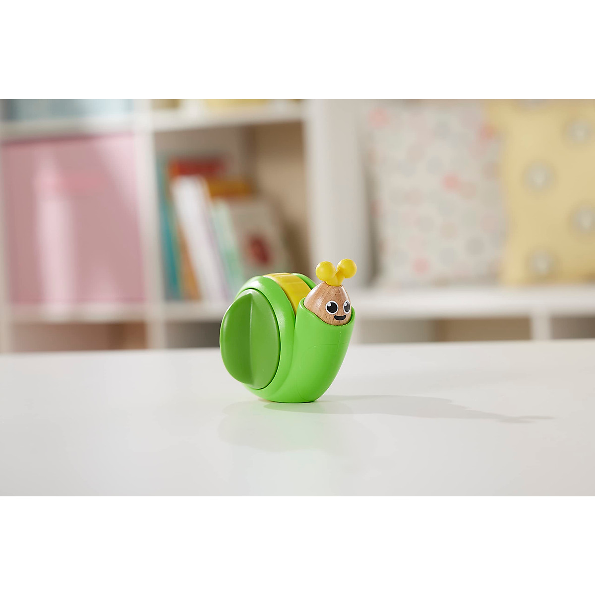 Playskool Little Wonders Shelby Snail - Fun Fine Motor Skills Development Toy - Infant Toy - Ages 6 Month and Up