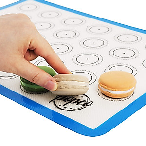 POPCO Macaron Baking Kit (19pcs Set) - 2 Half Size and 2 Quarter Size Silicone Macaron Baking Mats Plus 8 Piping Tips, 3 Piping Bags with 3 Bag Ties, 1 Coupler