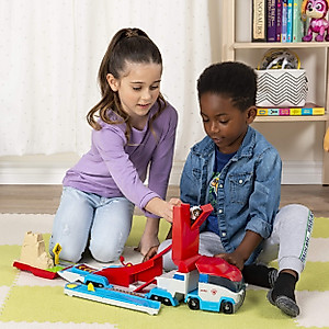 PAW Patrol, Launch’N Haul PAW Patroller, Transforming 2-in-1 Track Set for True Metal Die-Cast Vehicles, Kids Toys for Boys & Girls Ages 3 and Up