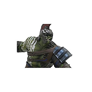 DIAMOND SELECT TOYS Marvel Gallery: Thor Ragnarok Hulk PVC Vinyl Figure, 12 inches, Model:AUG172642 for ages 168 months to 1188 months