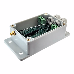 qBox AMC DIY IOT Enclosure Kit (One SMA), IOT Enclosure for Arduino MKR ESP32 Cellular LoRa WiFi Board, Waterproof IP65 Enclosure with Glands, prototyping PCB, connectors Set and SMA