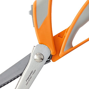 Fiskars Easy Action Pinking Shears, 10.5 Inch (191000-1001)