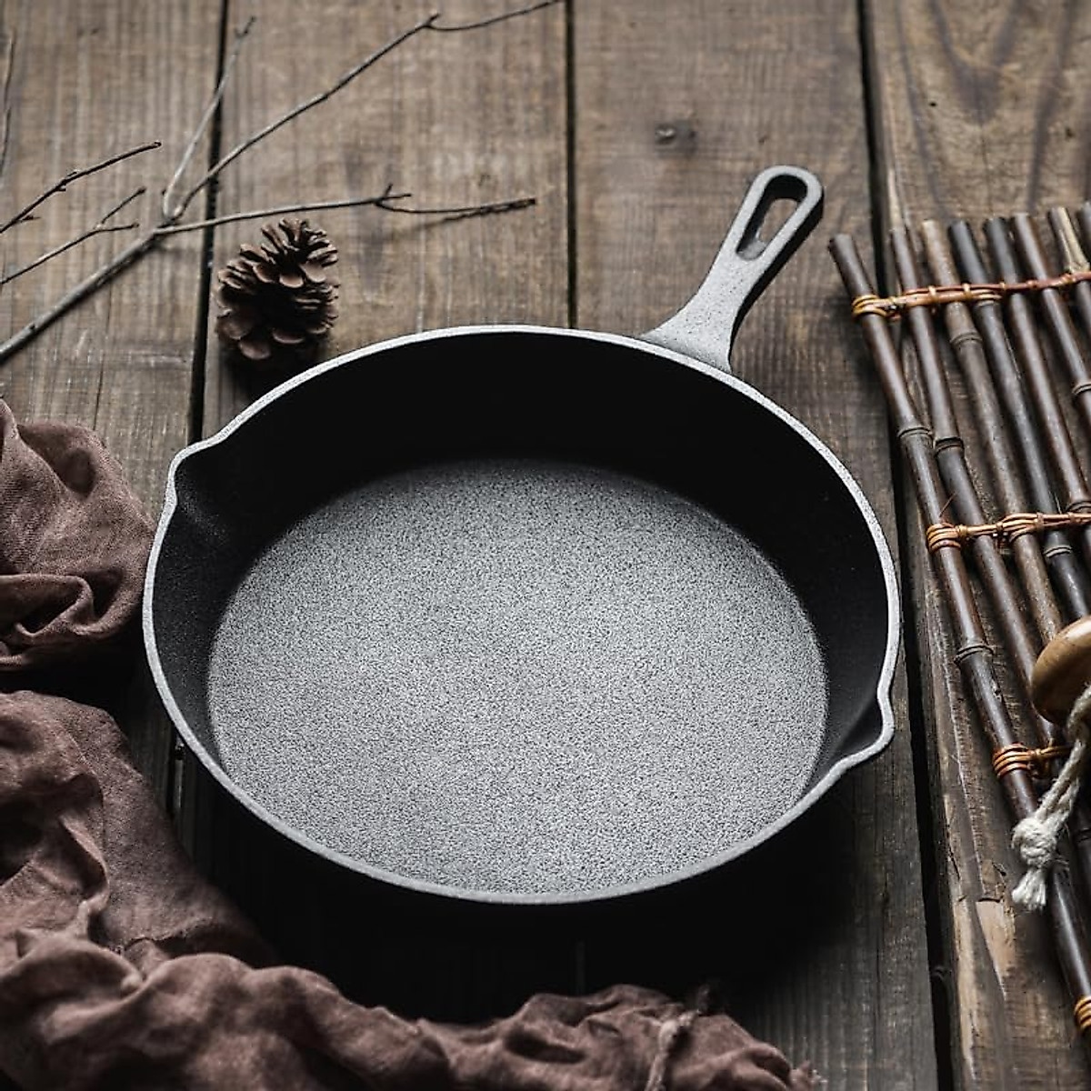 VONOTO Cast Iron Frying Pans, Kitchen Saute Fry Pan, Cast Iron Skillet with Handle (7 inch)