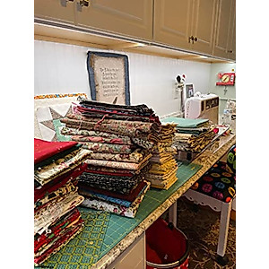 200 PCS 4" x 4" Solid Color Precut 100% Cotton Fabric Squares Fabric Bundles for Sewing & Quilting