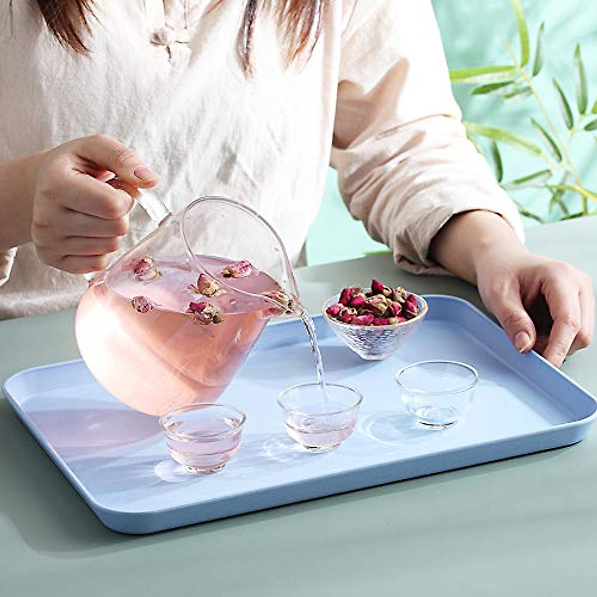 Dinner Tray, Unbreakable Lunch Tray, Decorative Food Serving Tray, Coffee Table Tray, Wheat Straw Tray Tea Platter for Couch, Party, Dining, Picnic, Snack, Appetizer (Pink)