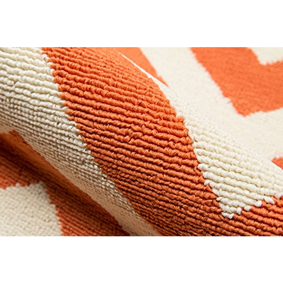 Momeni Rugs , Baja Collection Contemporary Indoor & Outdoor Area Rug, Easy to Clean, UV protected & Fade Resistant, 6'7" x 9'6", Orange