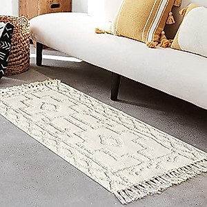 Uphome Boho Runner Rug 2' x 4.3' Tufted Cotton Accent Throw Rugs with Tassel Woven Machine Washable Tribal Floor Mat for Laundry Doorway Hallway Porch Bedroom Kitchen,Beige