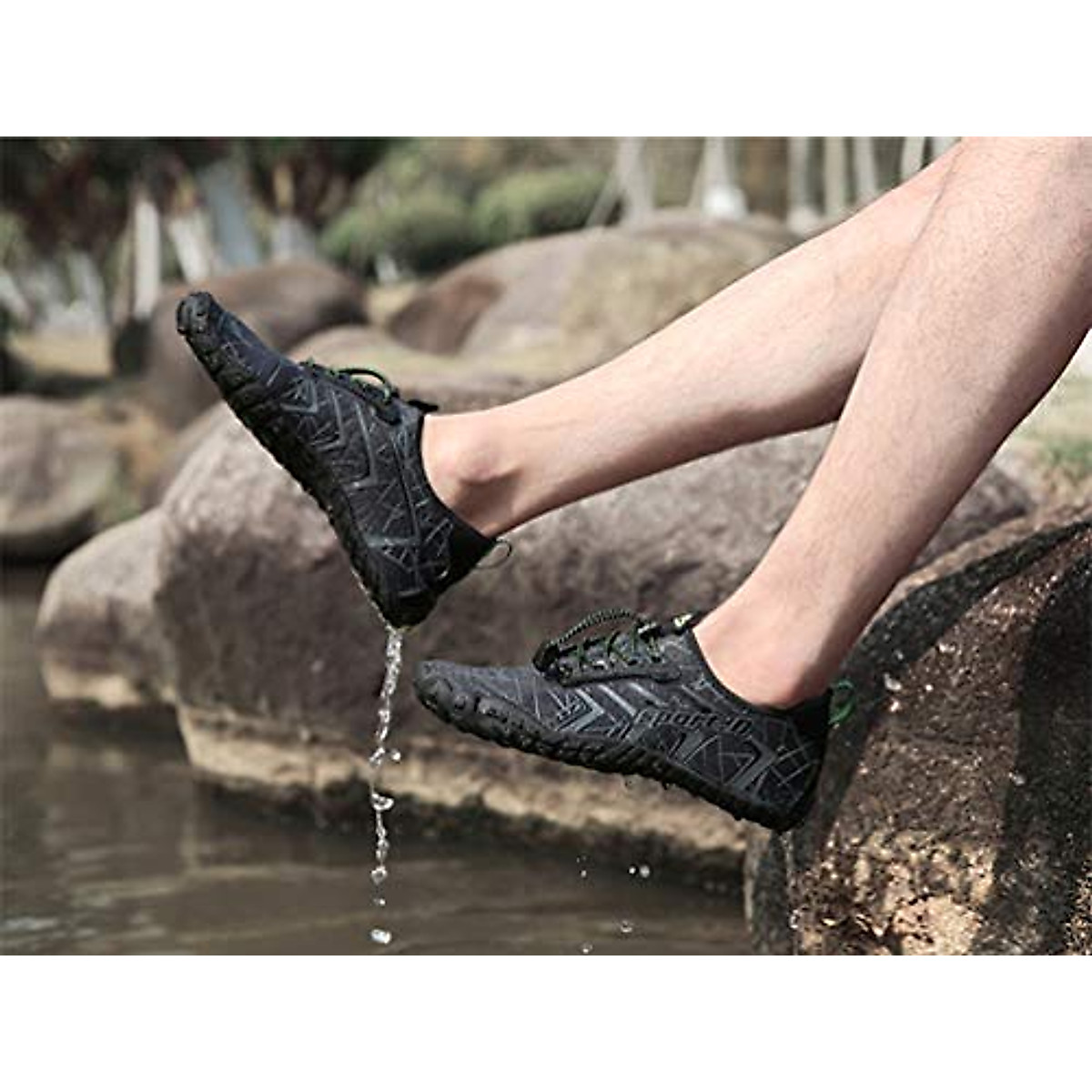 UBFEN Water Shoes for Men and Women Quick Dry Outdoor Beach Aqua Hiking Sneakers