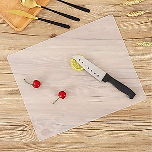 Thstheaven Clear Place Mats,Translucent Plastic Placemats Set for Dining Table, Keeps Table or Desktop Cloth Cleaner, Washable, Heat Resistant, Non-Slip (4)