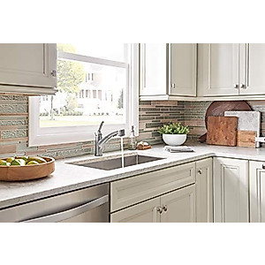 Delta Faucet Collins Single-Handle Kitchen Sink Faucet with Pull Out Sprayer and Magnetic Docking Spray Head, Arctic Stainless 4140-AR-DST