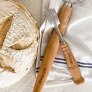 Frieling Bread Lame Dough Scoring Blade for Making Bread, Includes Extra Blades and Lame Cover, 7.5 Inch, Natural Wood Handle