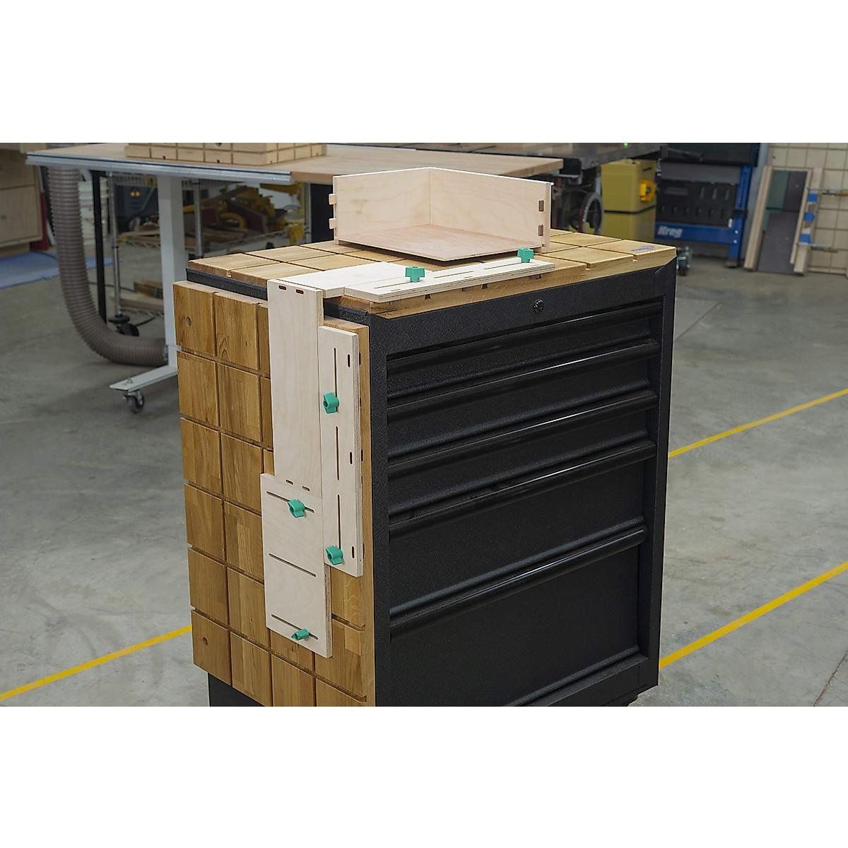 MICROJIG Matchfit DV-HK552X4 1.5" Dovetail Track Hardware 4-Piece,