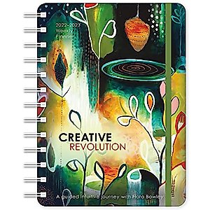 Creative Revolution 2022 - 2023 Weekly Planner: On-the-Go 17-Month Calendar with Pocket (Aug 2022 - Dec 2023, 5" x 7" closed)