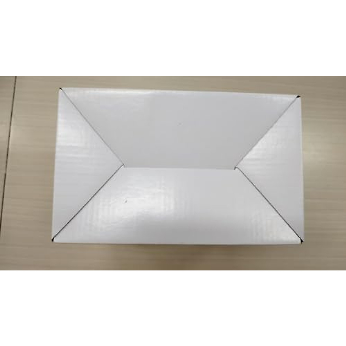 UIOOQ Cat Water Fountain, Pet Waterer Fountain with Ultra Silent Pump, Activated Carbon Filter Keep Water Fresh, 2.2L Capacity, Faucet Design, Anti Sputtering, Suit for All Kinds of Cat