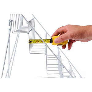 Displays2go Wire Magazine Rack with 6 Open Tiers, Holds Both Magazines and Brochures, Includes Sign Channel at the Front - White Wire
