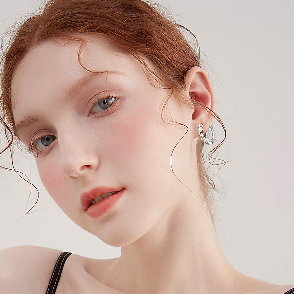 KINGWHYTE Daisy Hoop Earrings 925 Sterling Silver Lucky Flower Earrings Small Huggie Earrings Daisy Fashion Jewelry Gifts for Women 20mm