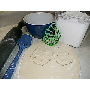 YNGLLC GRINCH AND MAX THEMED FACES CHRISTMAS MOVIE SET OF 2 COOKIE CUTTERS MADE IN USA PR1626, Multicolor