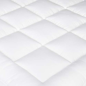 Amazon Basics Down-Alternative Mattress Topper Pad with Microfiber Shell - Twin