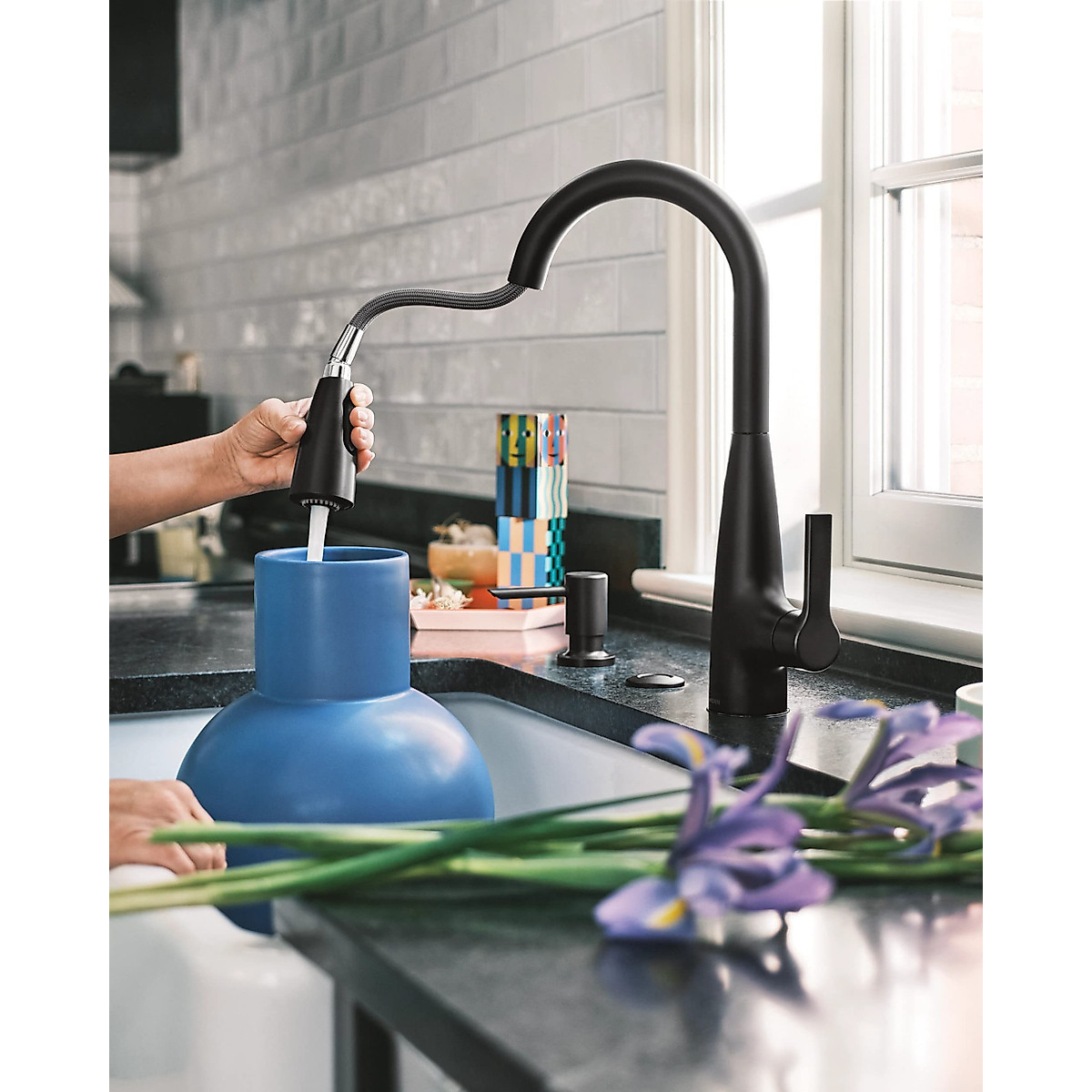 Moen Haelyn Matte Black Single-Handle Pull-Down Sprayer Kitchen Faucet Featuring Power Boost for a Faster Clean, Soap Dispenser Included, 87627BL