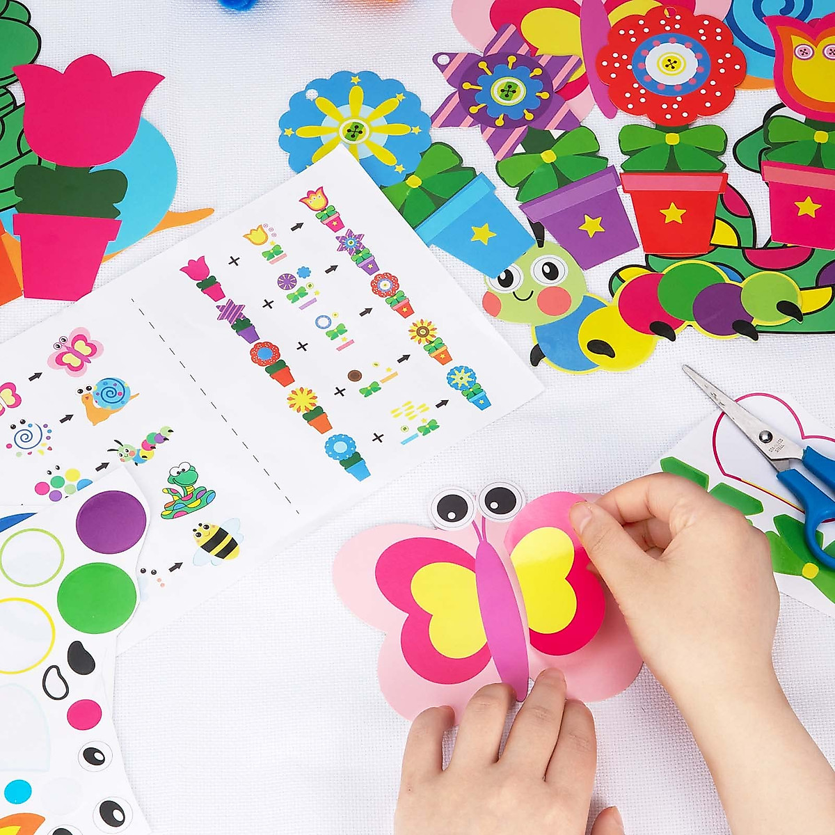 Ayfjovs 40 Pack Flowers Bug Craft Kits for Kids, Spring Summer Crafts for Kids, Flower Butterfly Craft Insect Craft for Early Education Classroom Spring Bulletin Board Decoration, Mother's Day Crafts