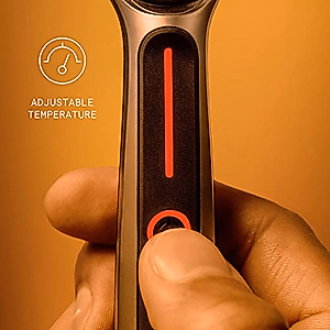 Gillette Heated Razor for Men, Starter Shave Kit by GilletteLabs, 1 Handle, 2 Razor Blade Refills, 1 Charging Dock