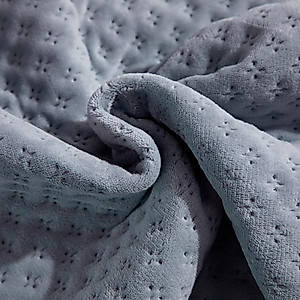 Mengersi Velvet Quilt Set Queen Size, Lightweight Waffle Comforter Set, Oversized Bedspread Coverlet Quilted Blanket Bedding Set, with 2 Matching Pillow Shams for All Season (Gray, Twin)