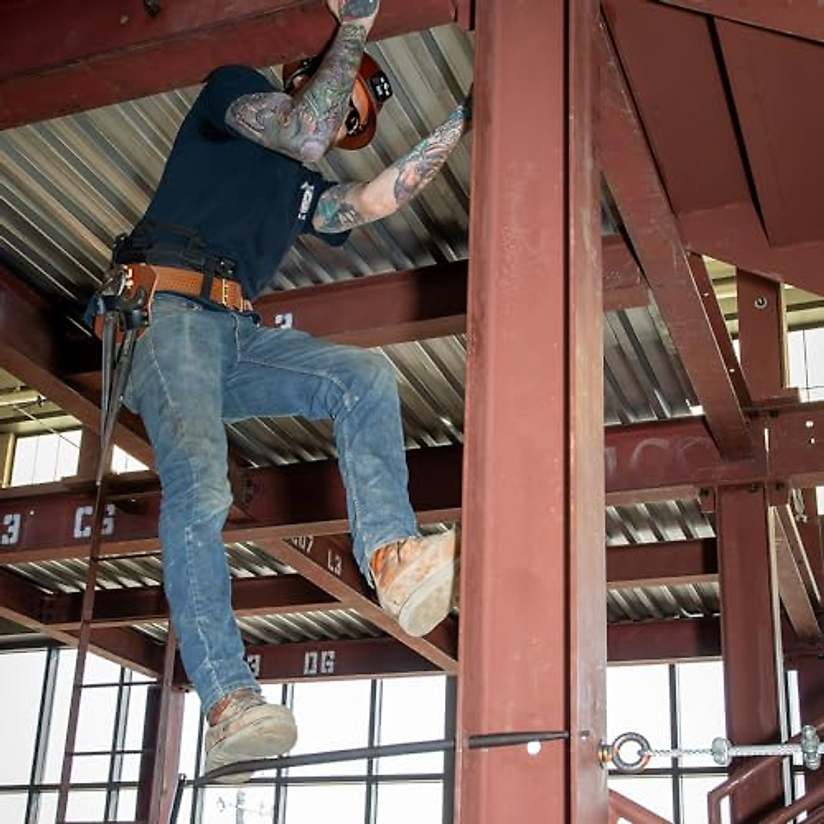 Klein Tools 3248 Round 7/8-Inch x 30-Inch Connecting Bar, Made in USA, Sleever Bar for Aligning, Prying and Chiseling