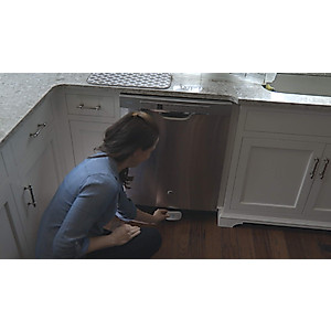 SimpleSENCE Water Leak and Freeze Detector, Smart WiFi Water and Freeze Sensor with Audible Alarm and Text & E-Mail Notification. Continuous Monitoring for Your Home and Investment Property (1 Pack).