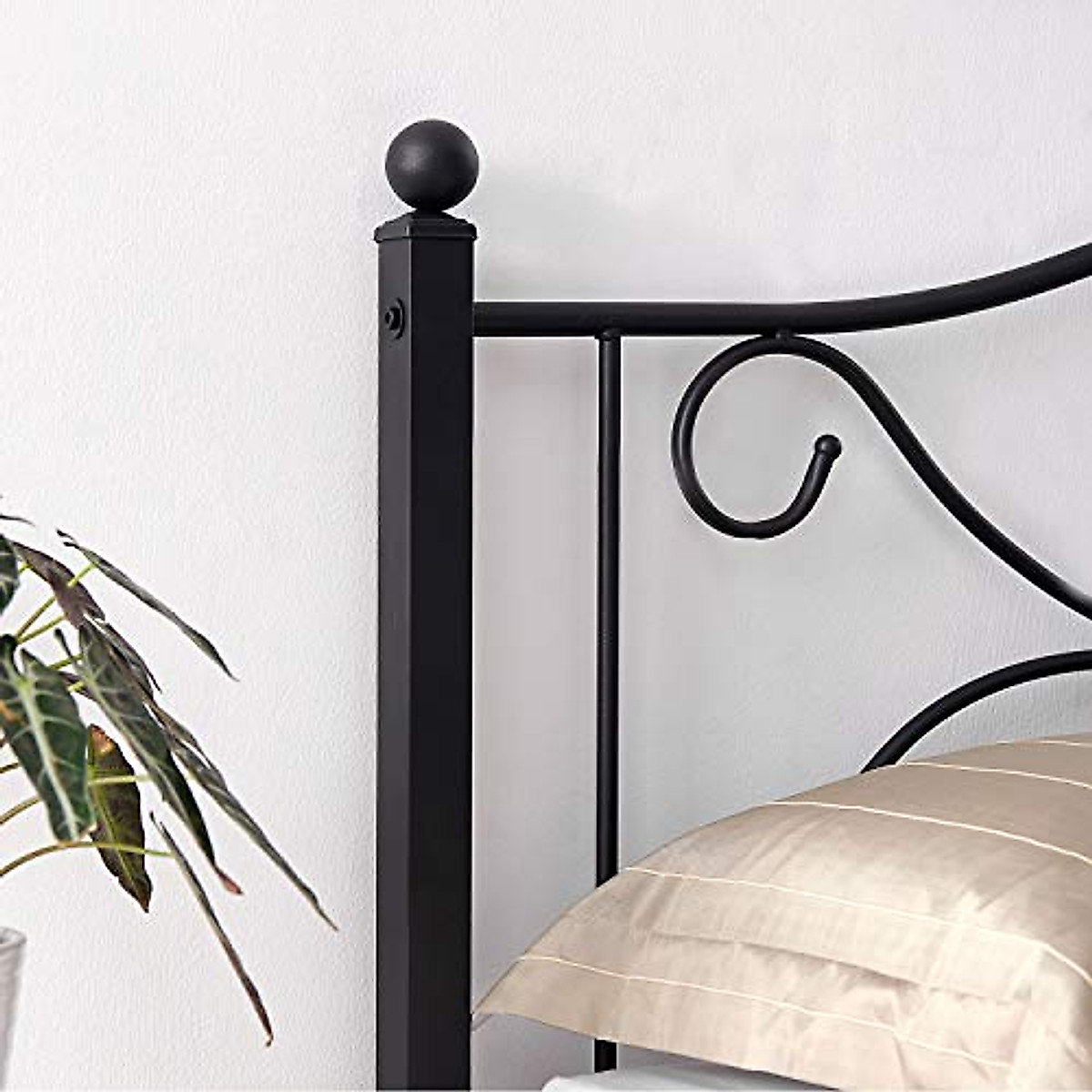 VECELO Metal Bed Frame with Headboard and Footboard, Iron Mattress Foundation No Box Spring Needed, Heavy Duty/Easy Set Up, Queen, Black