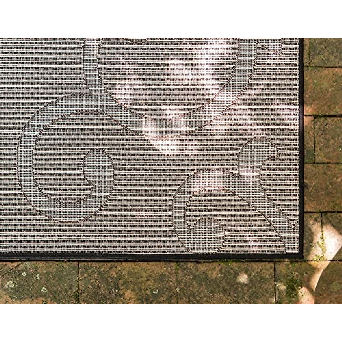 Unique Loom Outdoor Botanical Collection Area Rug - Vine (5' 1" x 8' Rectangle, Chocolate Brown/ Black)