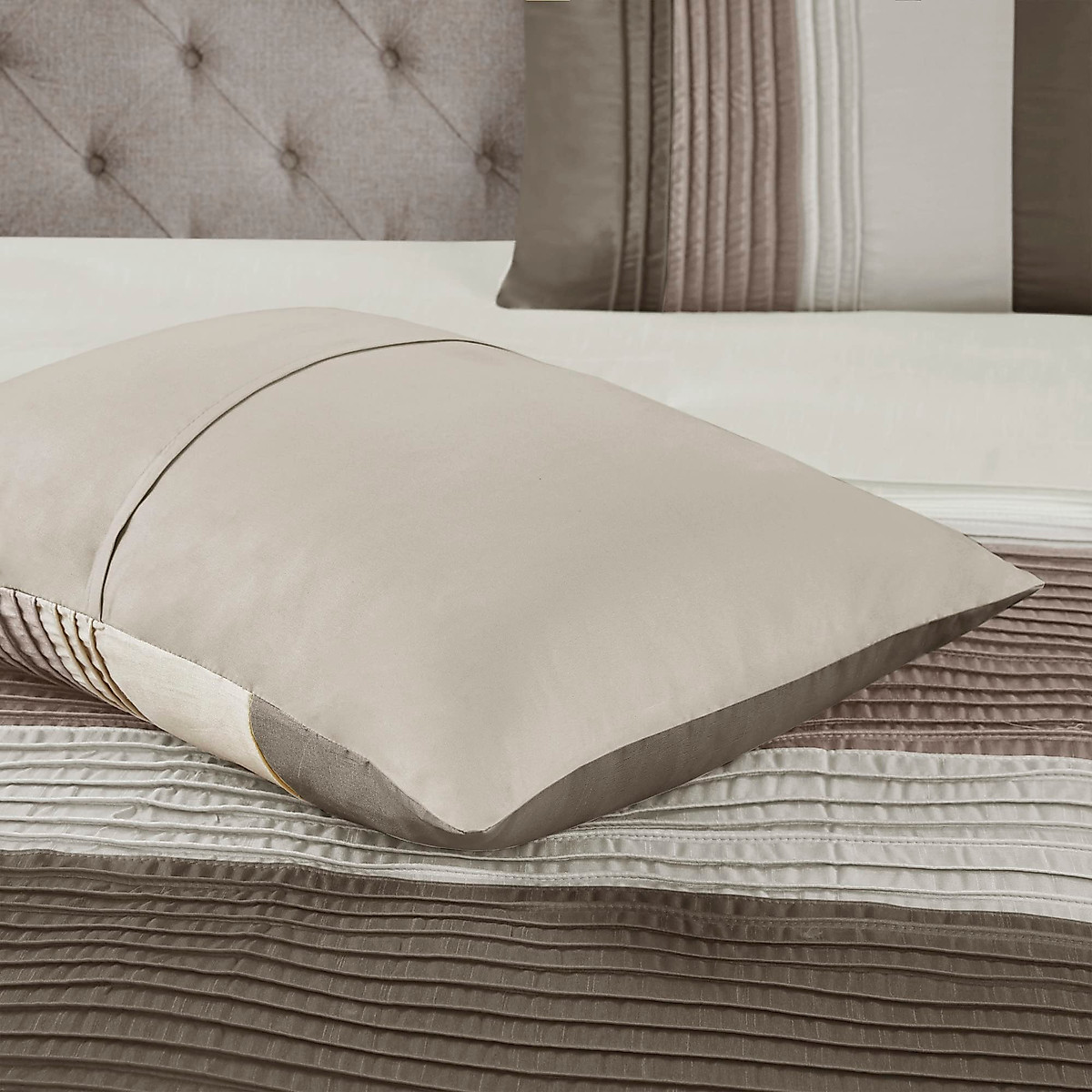 Madison Park Amherst Faux Silk Comforter Set-Casual Contemporary Design All Season Down Alternative Bedding, Matching Shams, Bedskirt, Decorative Pillows, Queen(90"x90"), Natural, 7 Piece (MP10-121)