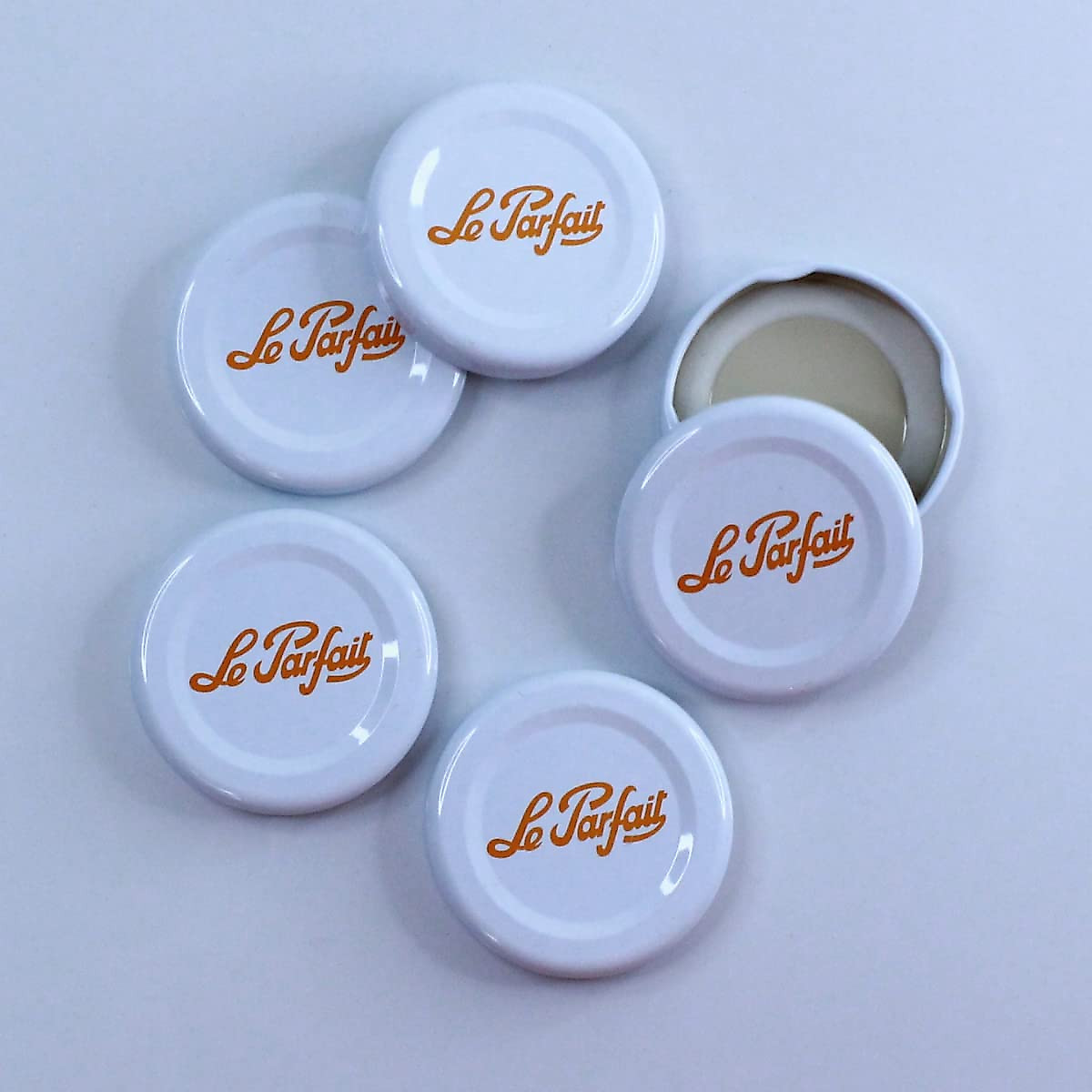 Le Parfait Bottles French Glass Milk Bottle with 48mm Printed Logo Airtight Metal Twist Cap | Used for Smoothie, Water Bottle, Preserved Tomato Sauce & other Soups | 16oz (Pack of 6) 500ml